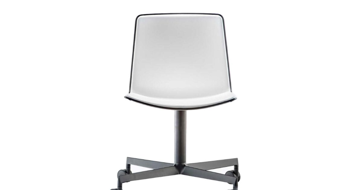 Tweet 4 Star Castor Chair | Pedrali, Chairs | Green Edge